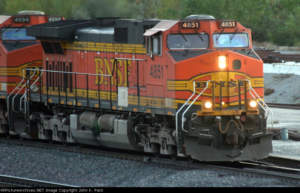 BNSF 4851